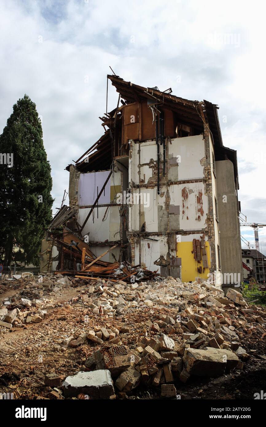 Wall of road demolition debris hi-res stock photography and images - Alamy
