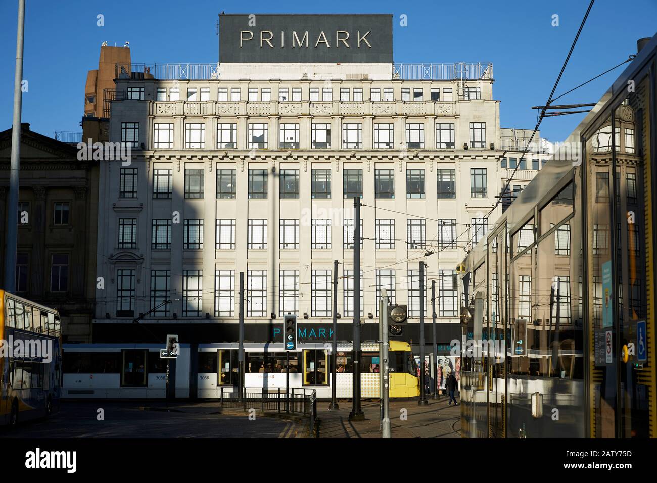 Primary store hi-res stock photography and images - Alamy