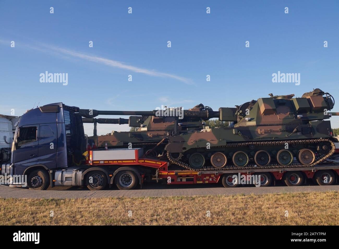 Tank chassis hi-res stock photography and images - Alamy