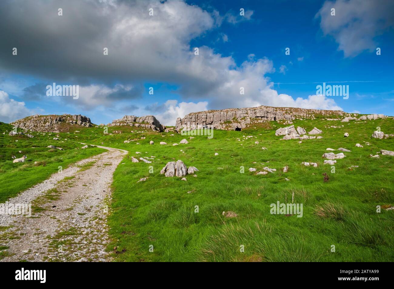Langcliffe and yorkshire and cave hi-res stock photography and images ...