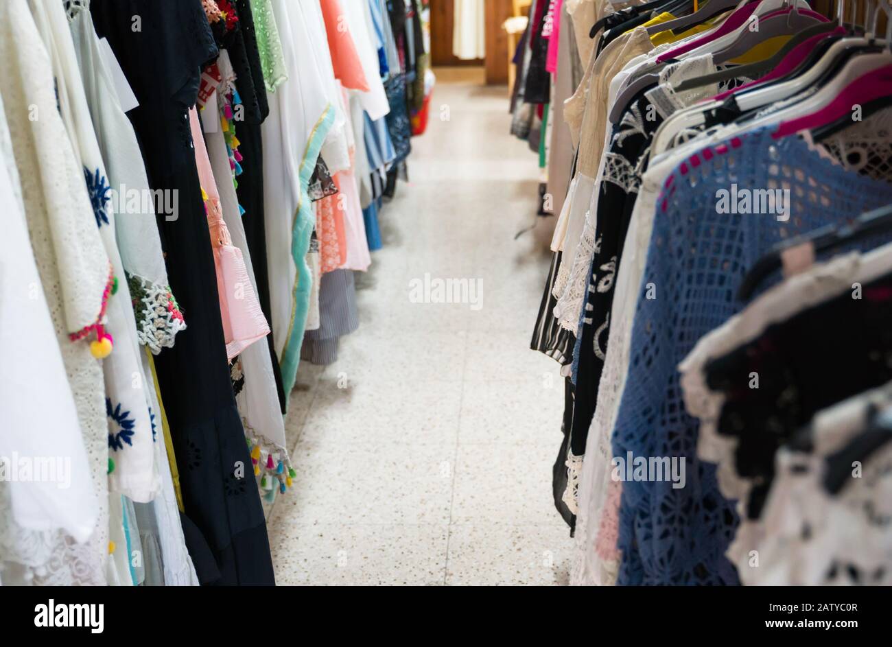 Summer clothing store hi-res stock photography and images - Alamy