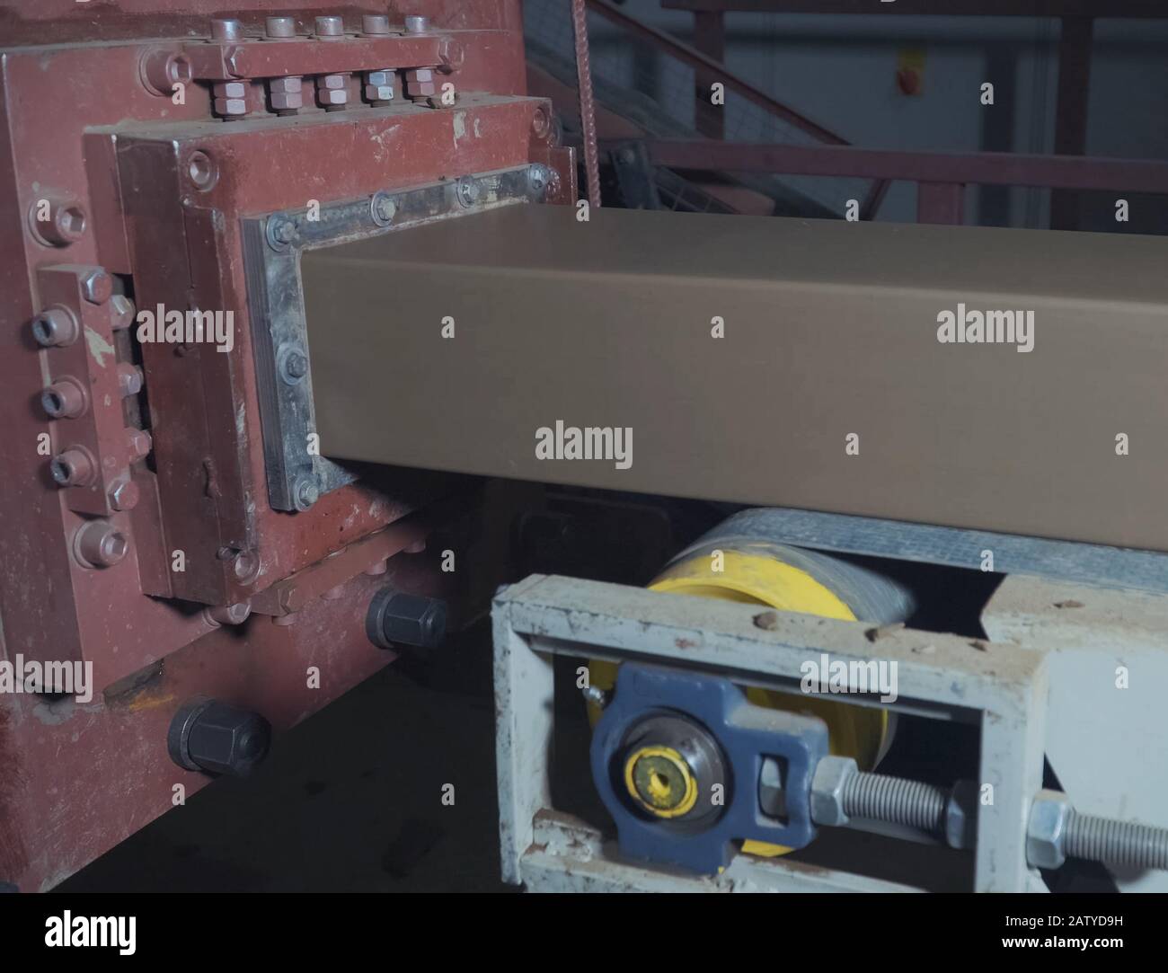 Hollow ceramic pieces hi-res stock photography and images - Alamy