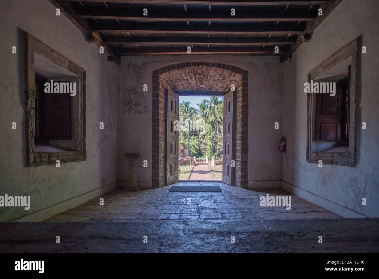 Axial architecture hi-res stock photography and images - Alamy