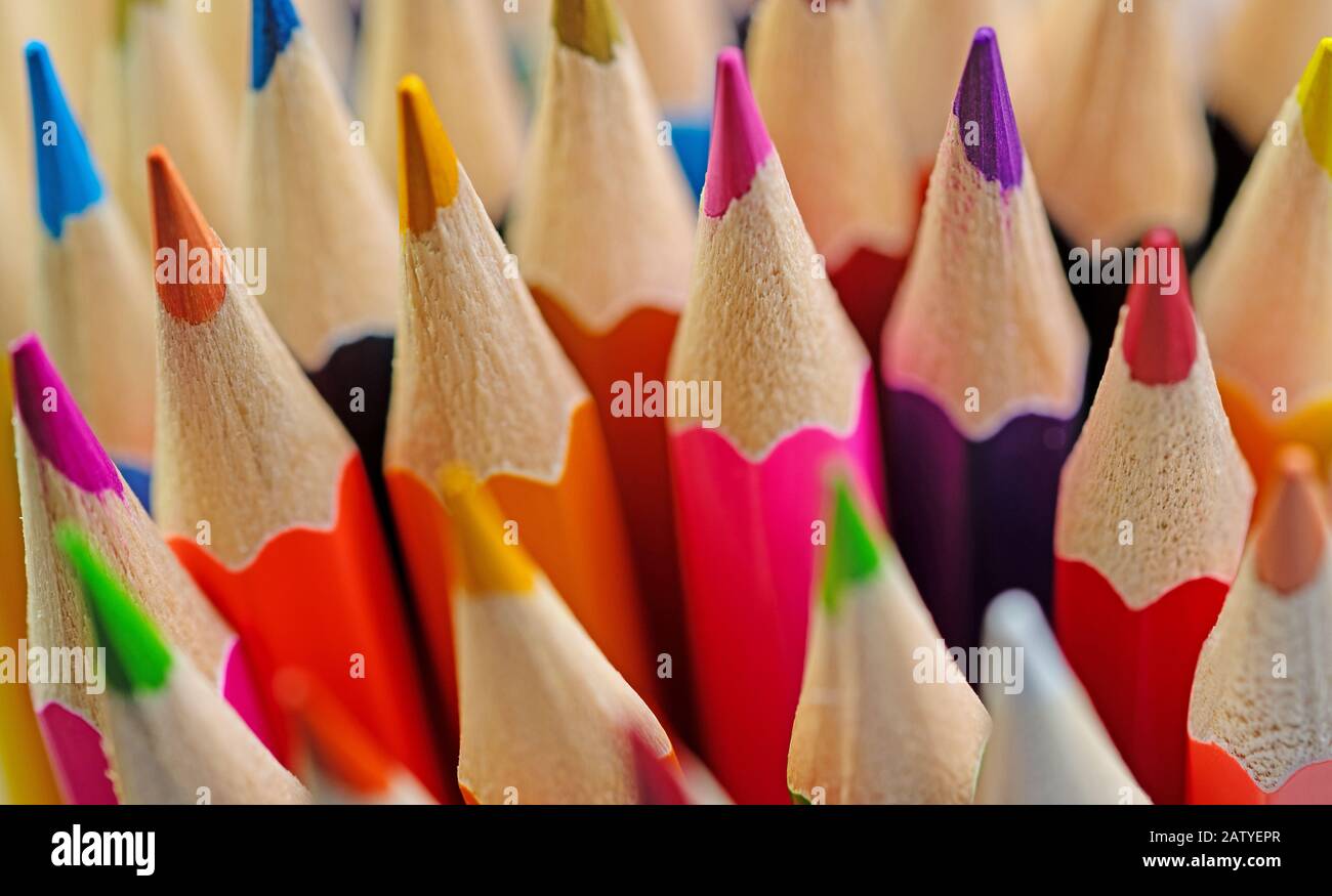 Artists pencils hi-res stock photography and images - Alamy