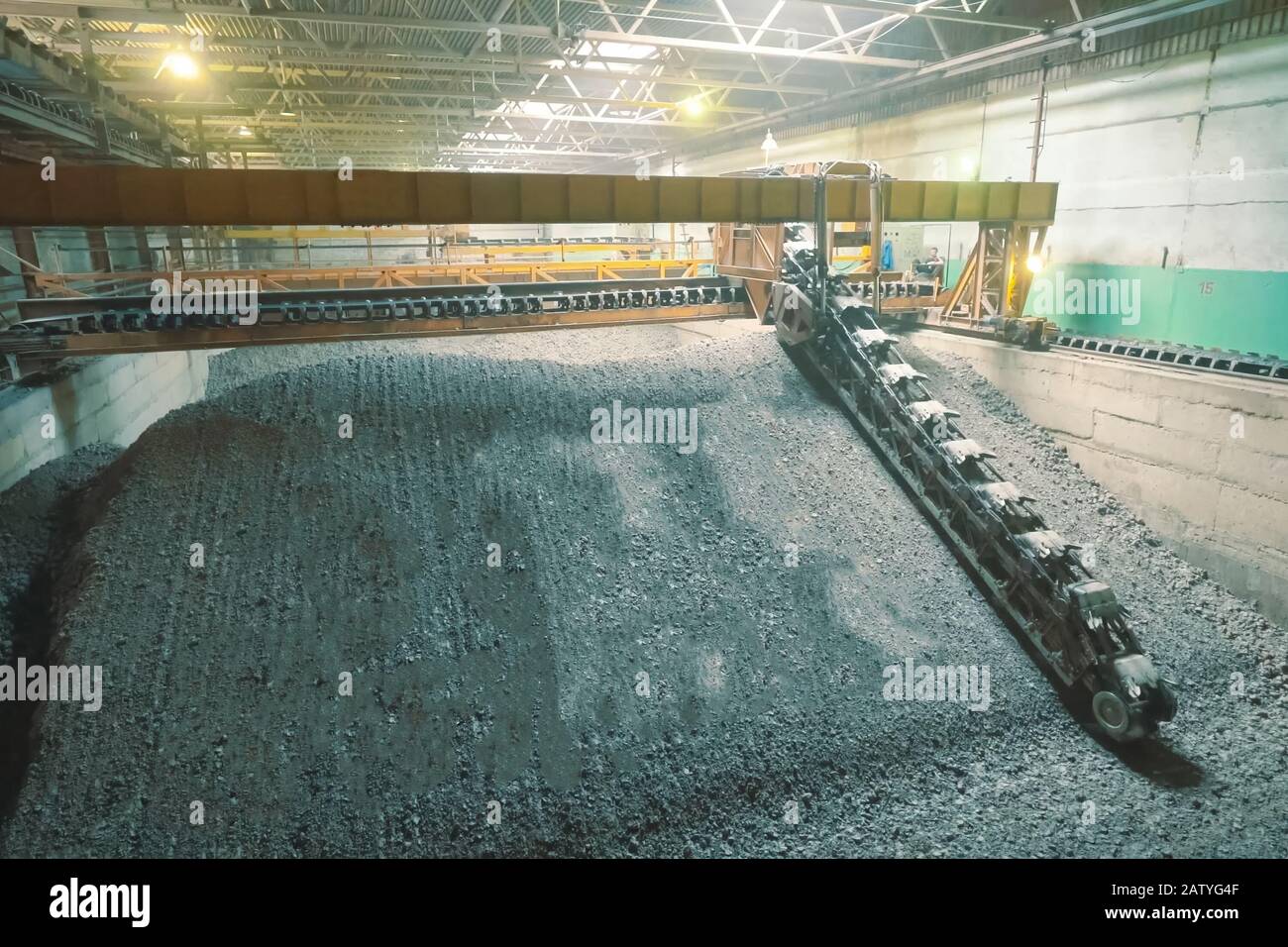 Brickworks loading hi-res stock photography and images - Alamy