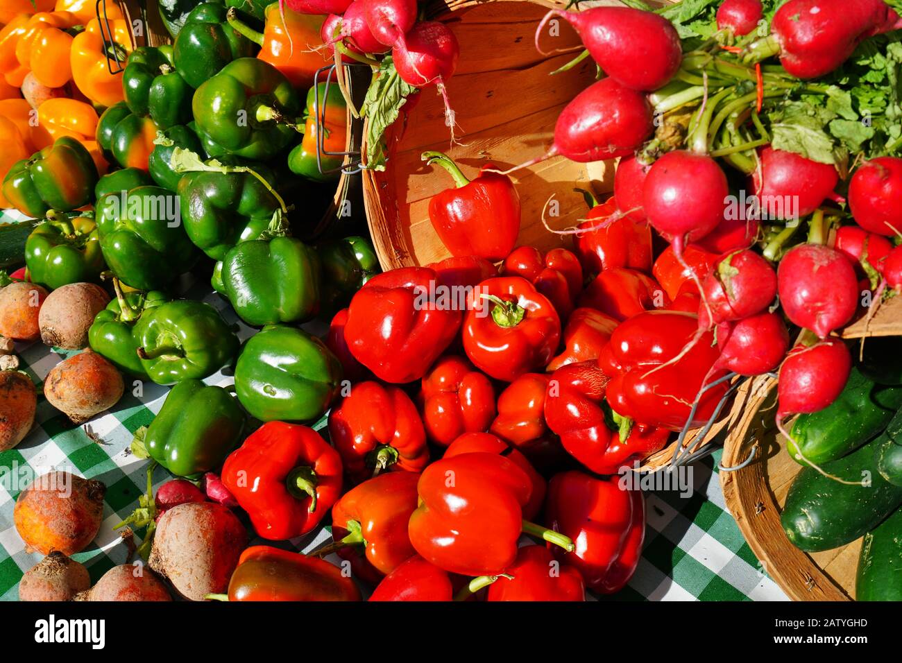 Colorful fresh vegetable produce at a farmers market Stock Photo - Alamy