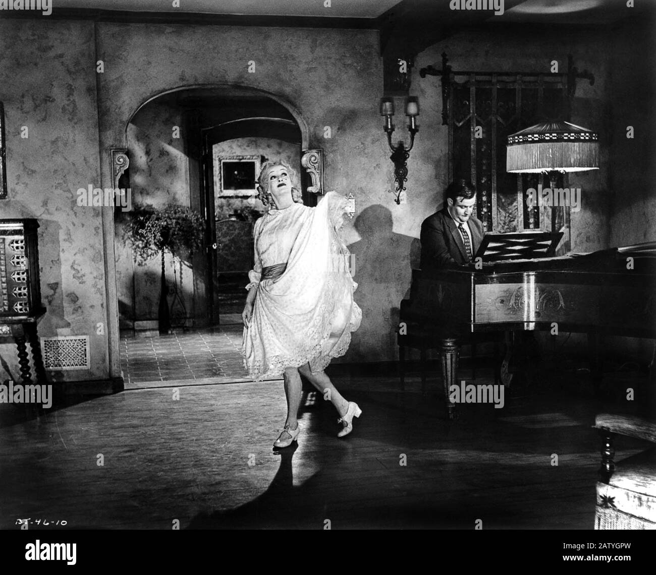 1962 , USA : Pubblicity still for the movie with BETTE DAVIS and VICTOR ...