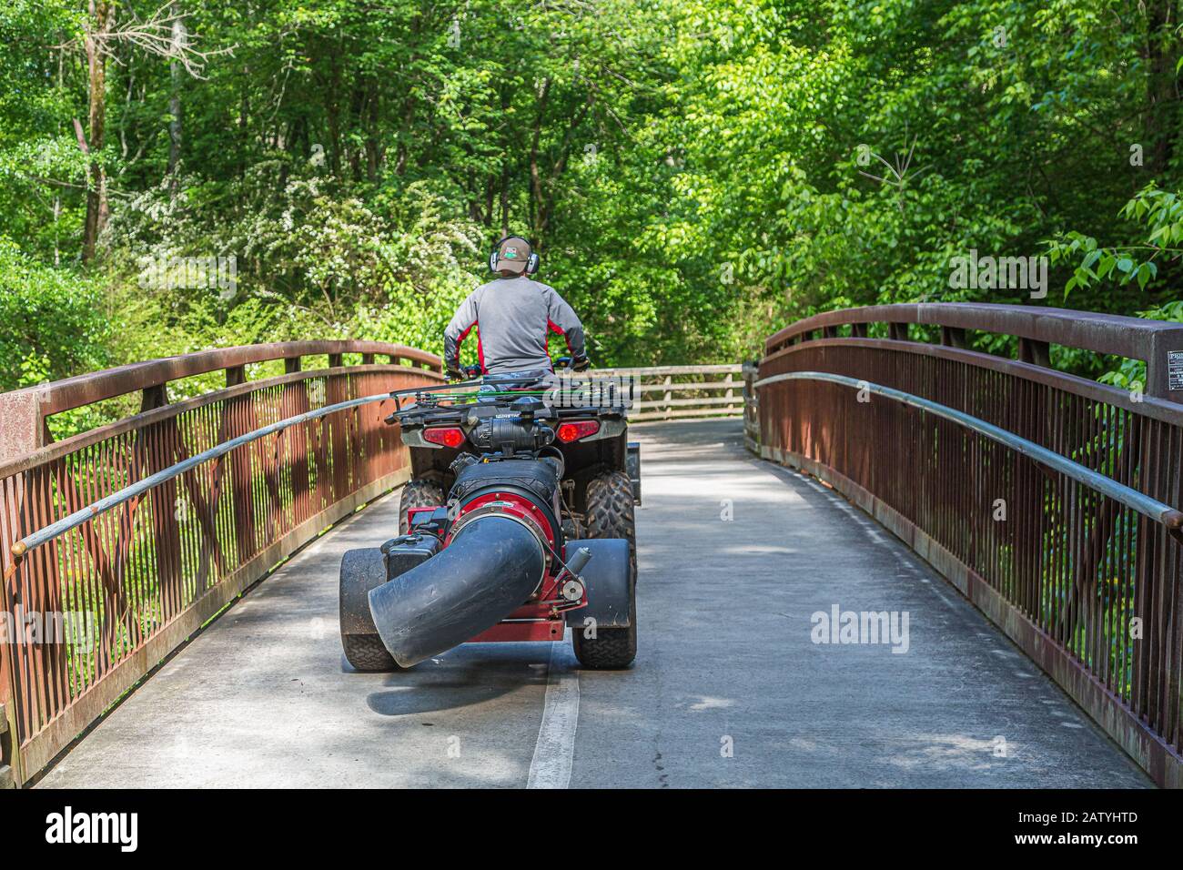Worker Blowing Off Trail Stock Photo - Alamy