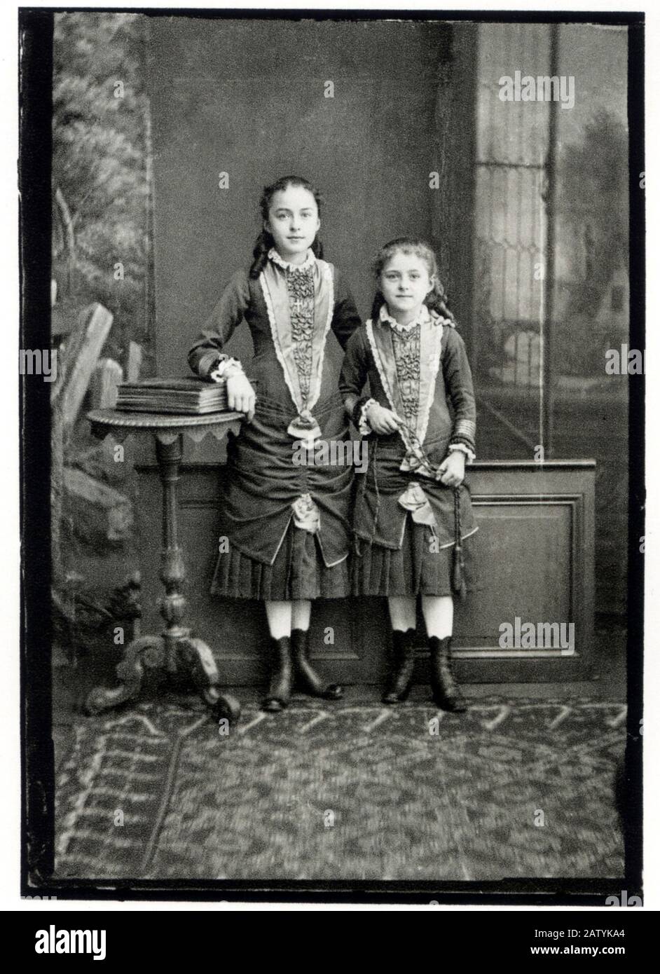 1881 : the future Sainte Mother Thérèse of Lisieux ( born Marie ...