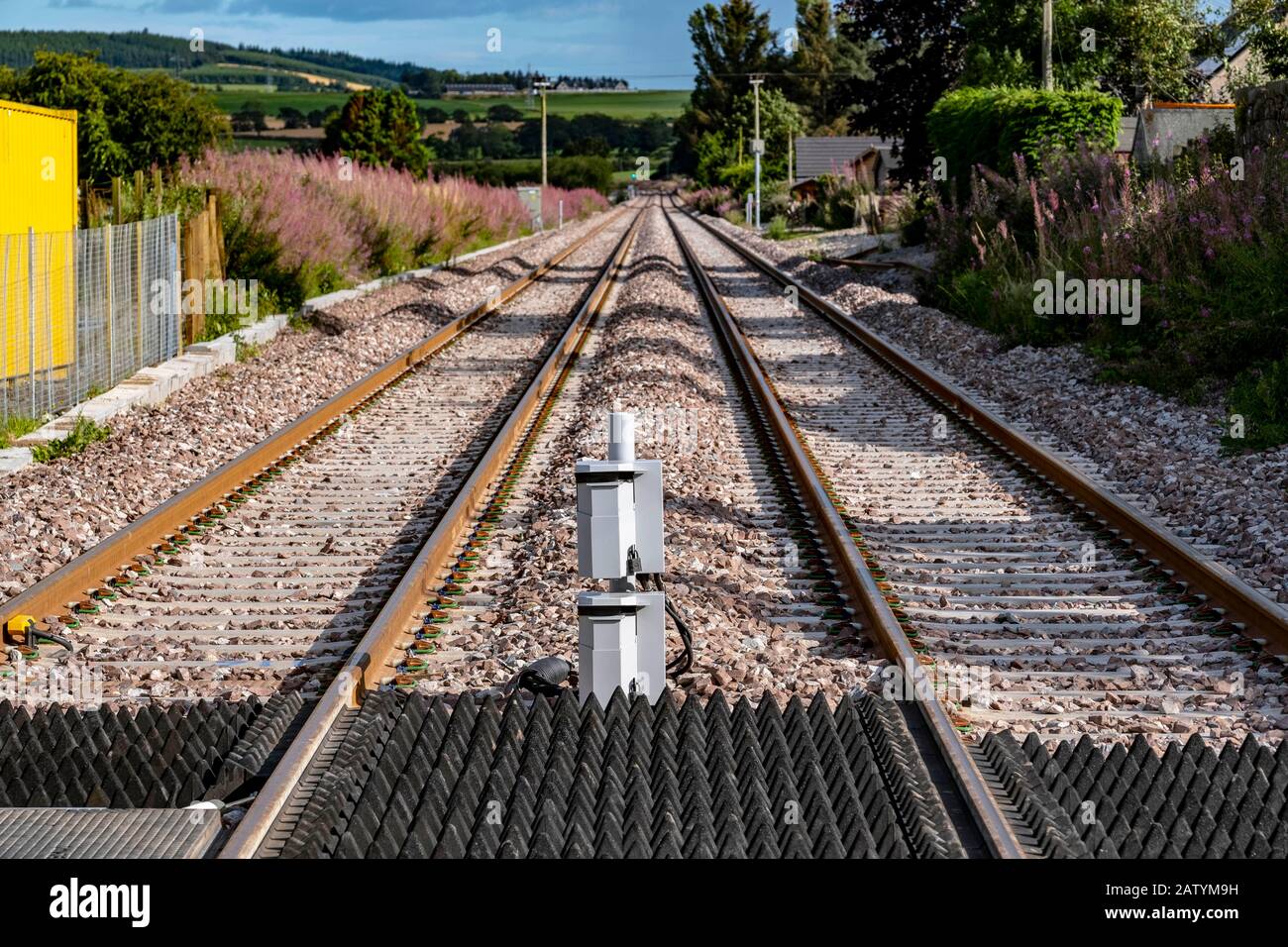 Running track four blue hi-res stock photography and images - Alamy