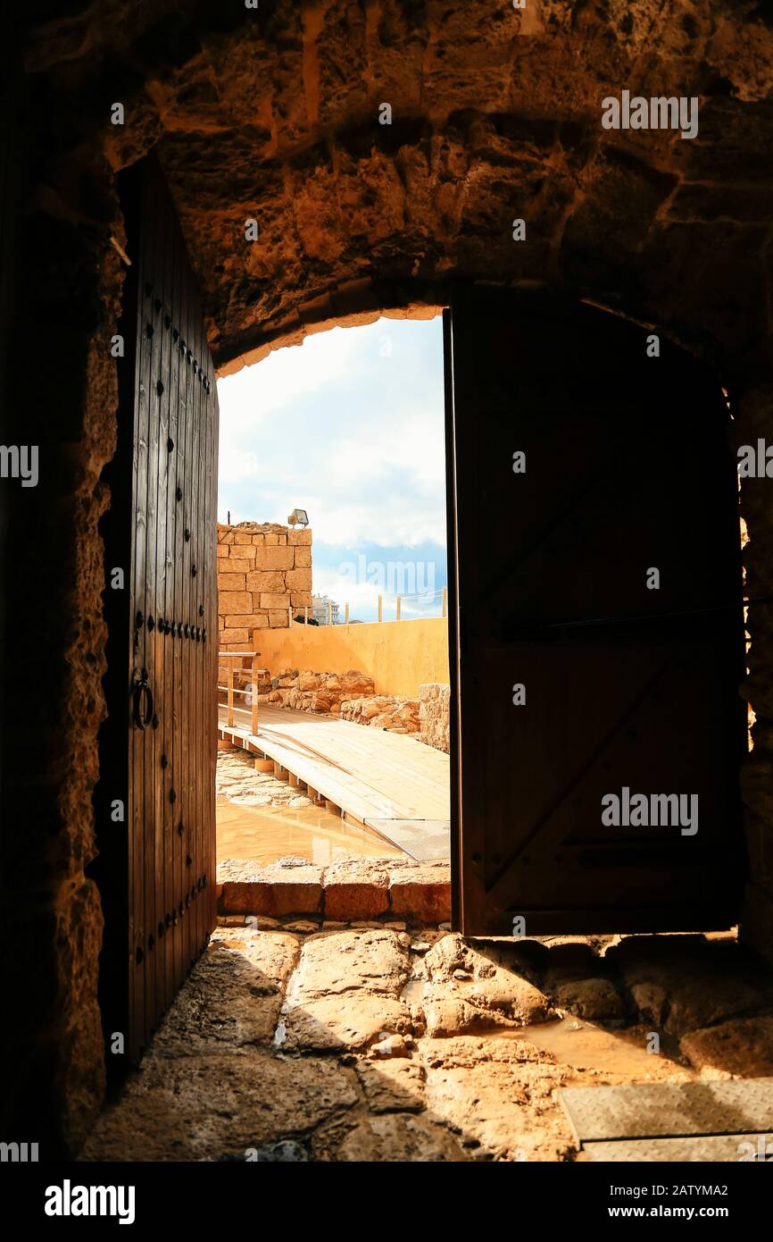 Old door open hi-res stock photography and images - Alamy