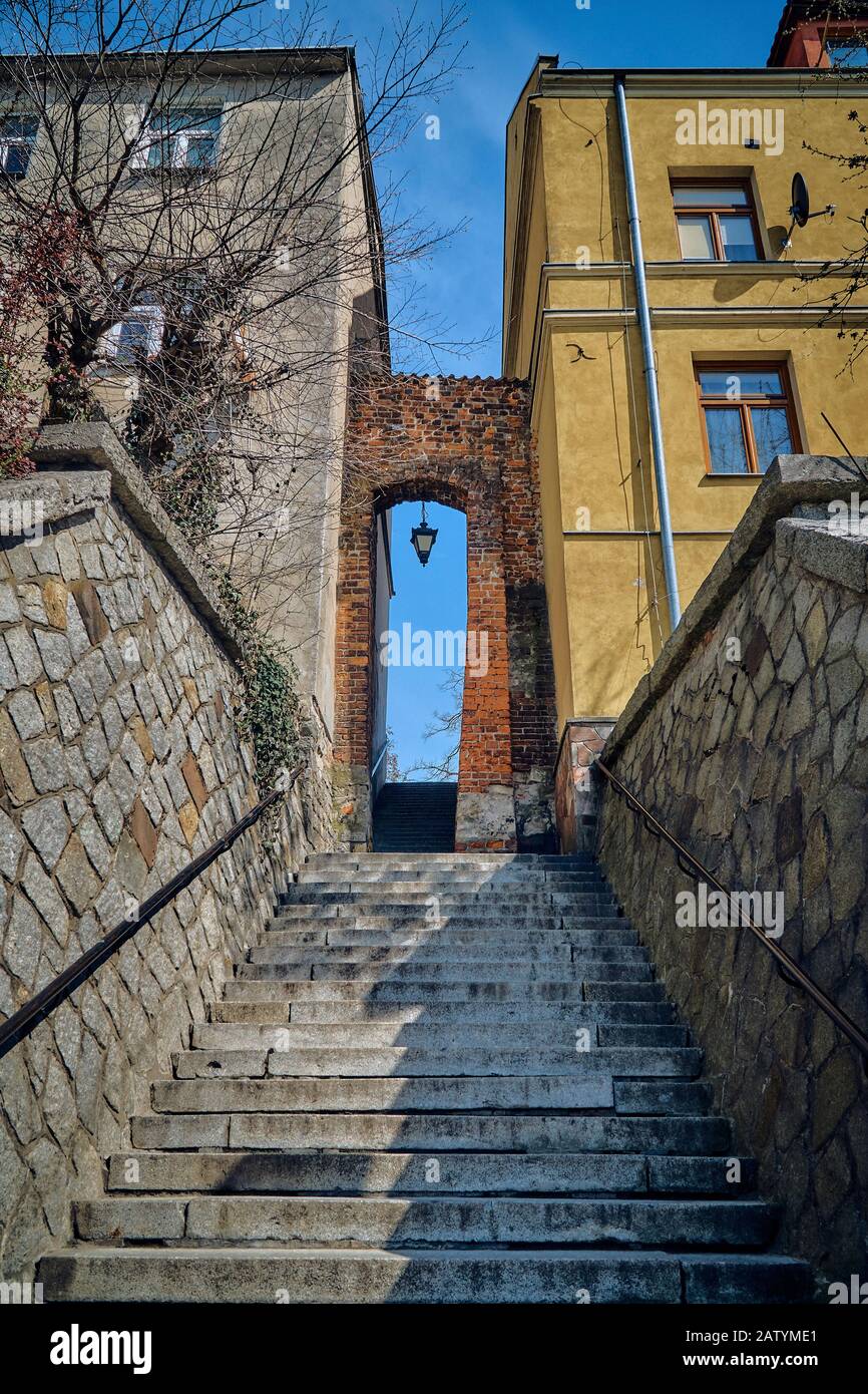 Needle eye medieval gate hi-res stock photography and images - Alamy