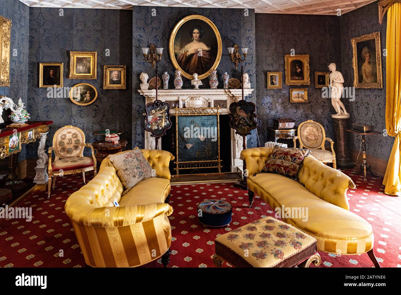 Hughenden manor hi-res stock photography and images - Alamy