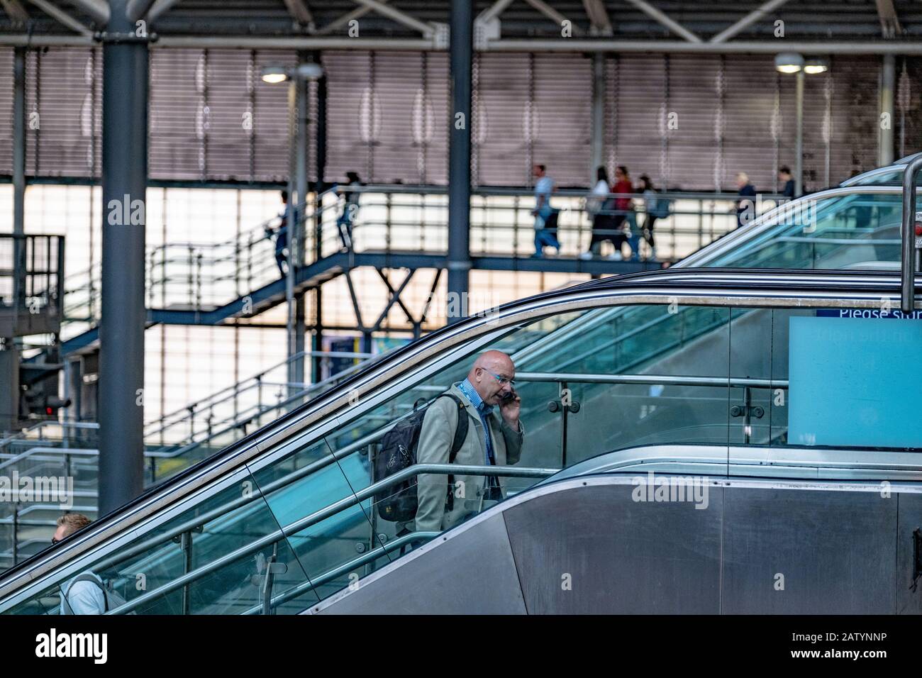 Leeds train hi-res stock photography and images - Alamy