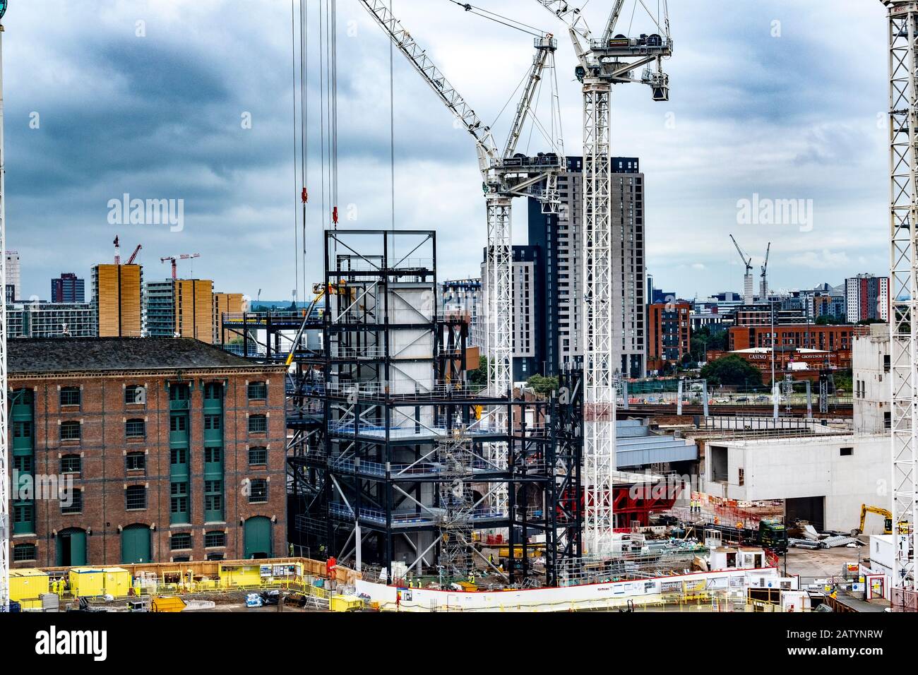 The manchester skyline hi-res stock photography and images - Alamy