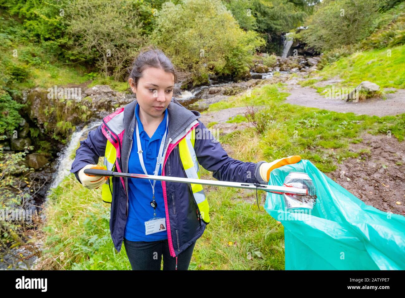 Litter picking in Scottish Countryside Stock Photo - Alamy