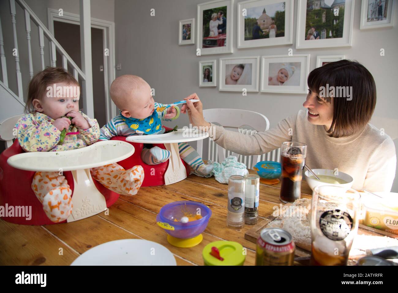 Baby being weaned hi-res stock photography and images - Alamy