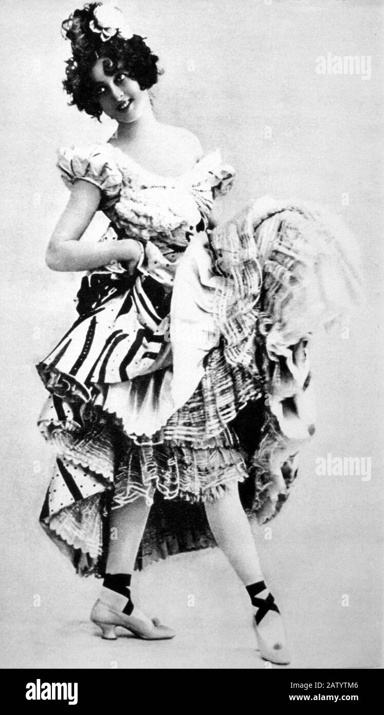 The celebrated french dancer and singer CLEO DE MERODE , lover of King ...