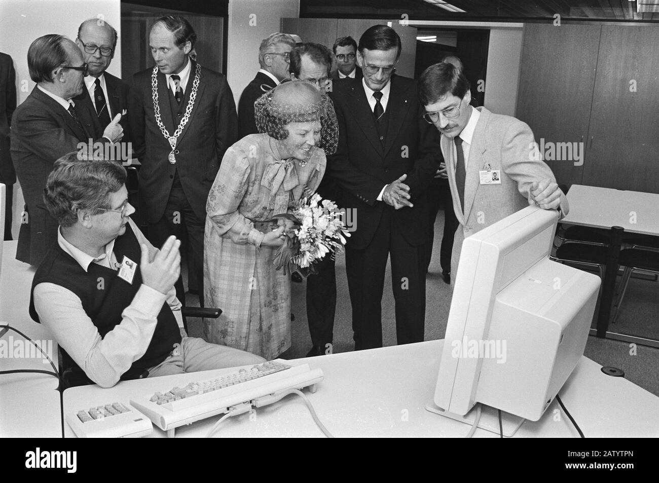 Queen Beatrix opened the new building of the Austrian Computer Center ...