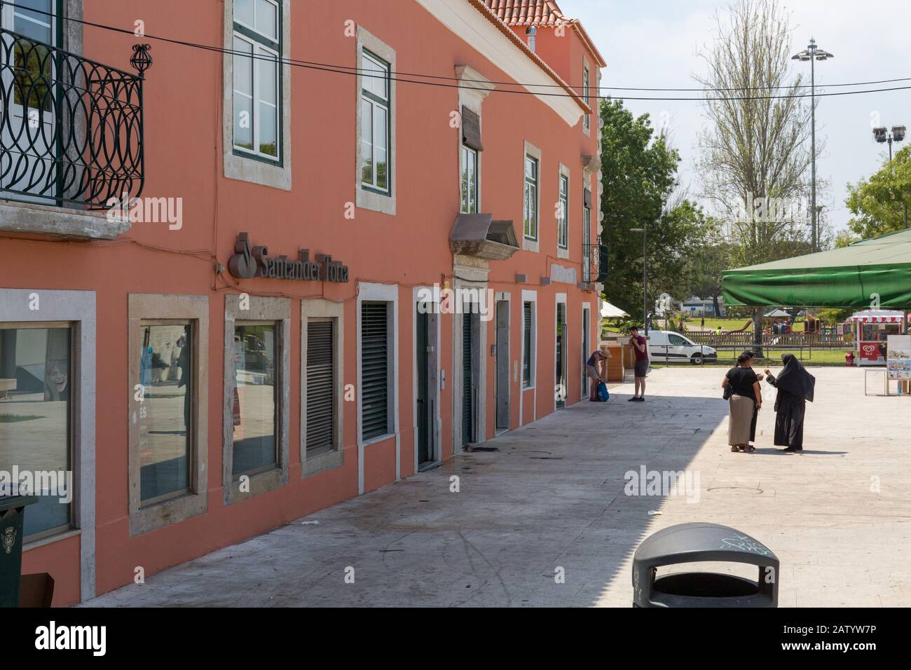 Totta hi-res stock photography and images - Alamy