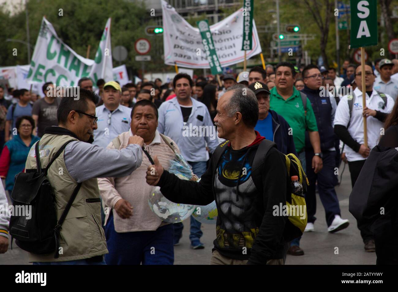 Procesion mexico hi-res stock photography and images - Alamy