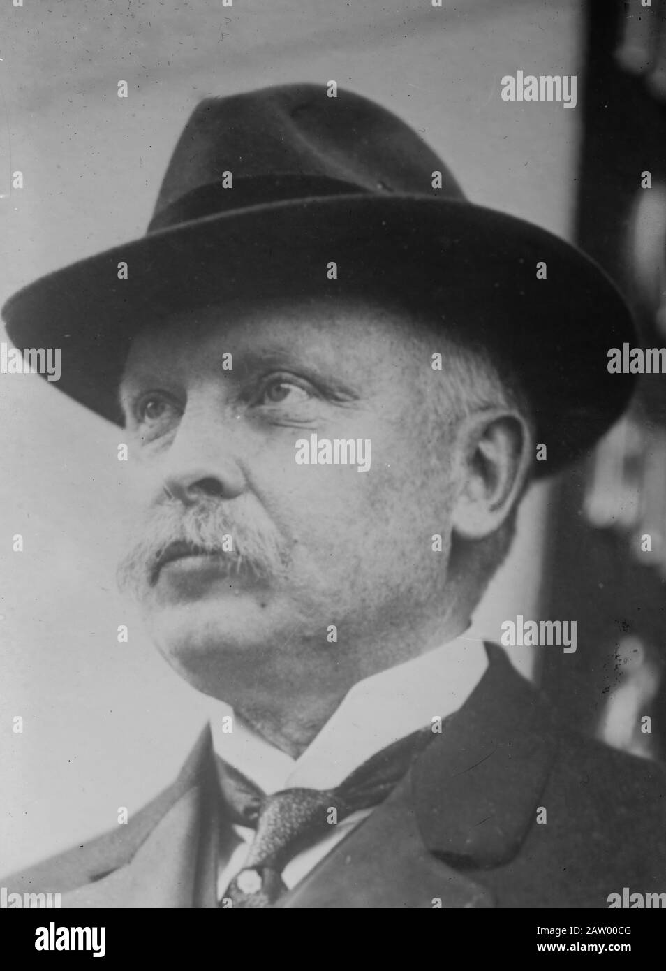 Photo shows this a hi-res stock photography and images - Alamy