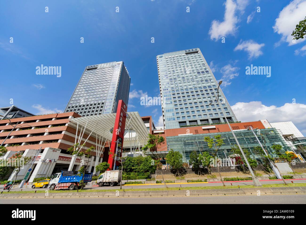 Nangang station hi-res stock photography and images - Alamy