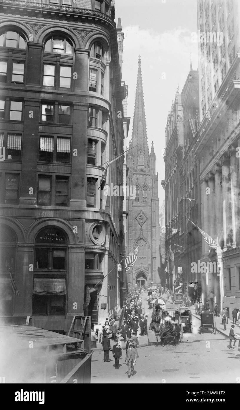 Trinity church early new york hi-res stock photography and images - Alamy