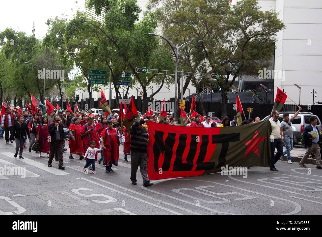 Procesion mexico hi-res stock photography and images - Alamy