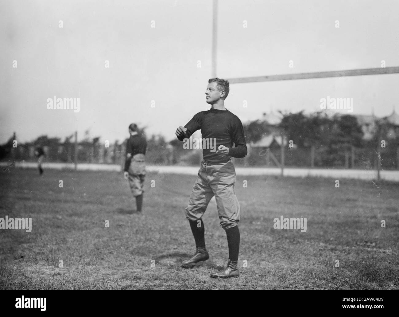 Early 1900s football player hi-res stock photography and images - Alamy