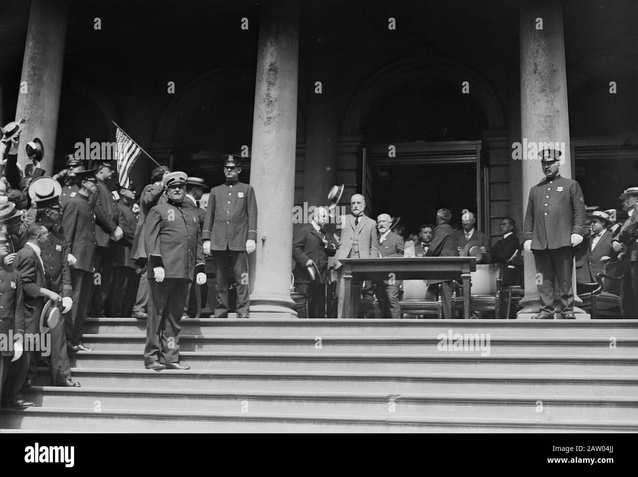1913 new york city september 3 hi-res stock photography and images - Alamy