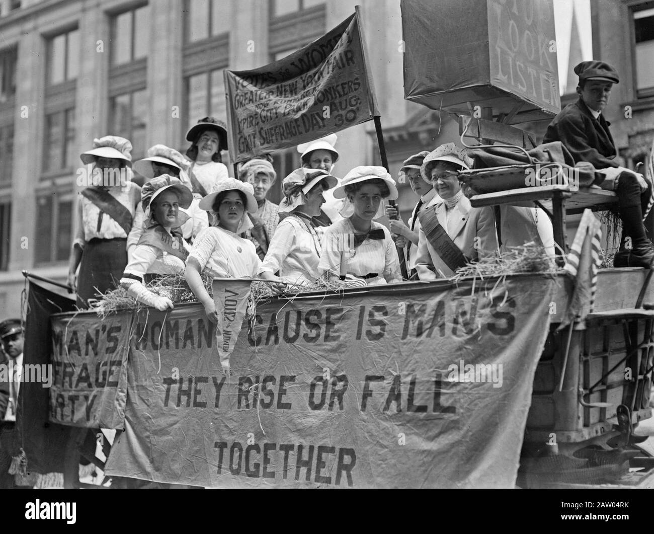 Suffrage Hay wagon [between ca. 1910 and ca. 1915] Stock Photo - Alamy