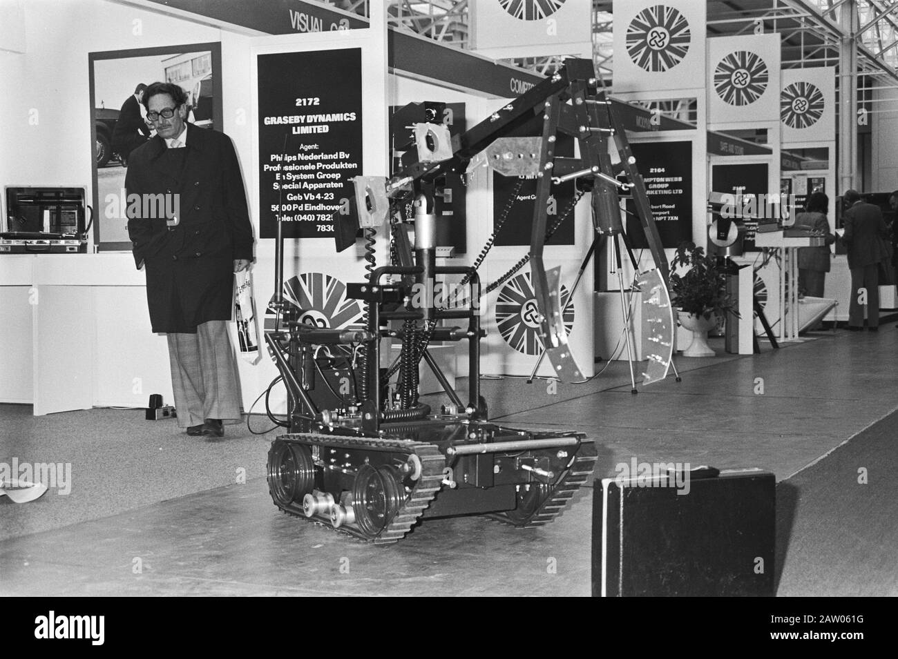 Advanced security systems Black and White Stock Photos & Images - Alamy