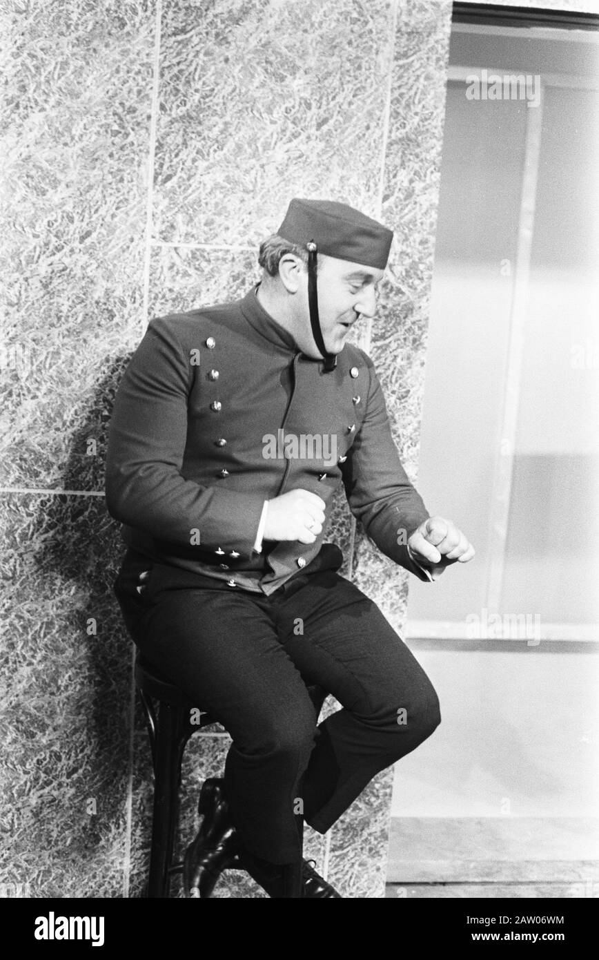 Mountieshow recordings avro tv hi-res stock photography and images - Alamy