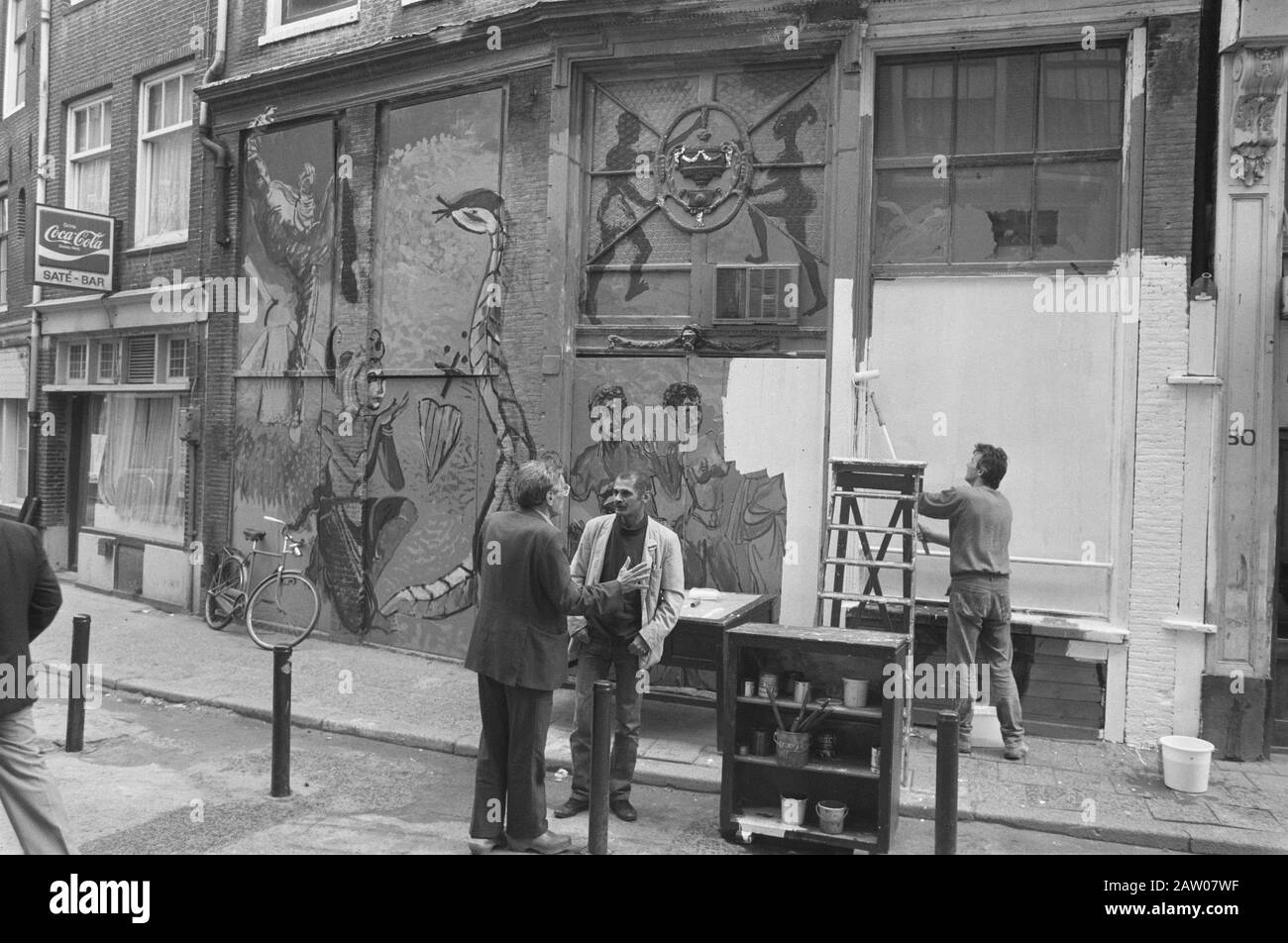 Mural on Seawall (artist Hans Hamers) uitgekalkt Date: May 30, 1988 ...