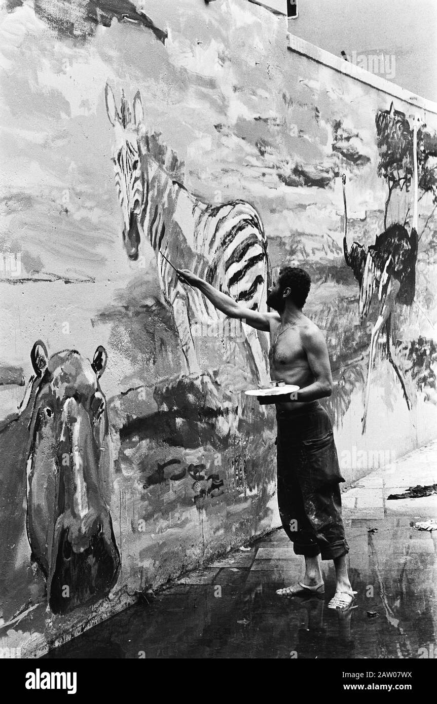 Murals in Amsterdam Zeedijk murals, painters Date: June 5, 1979 ...
