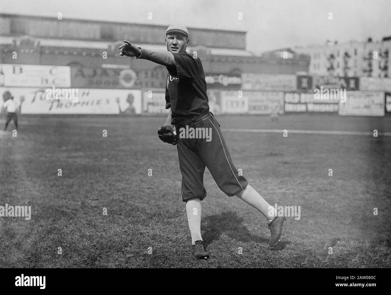 Baseball player Ralph Bell, Chicago AL ca. 1912 Stock Photo - Alamy