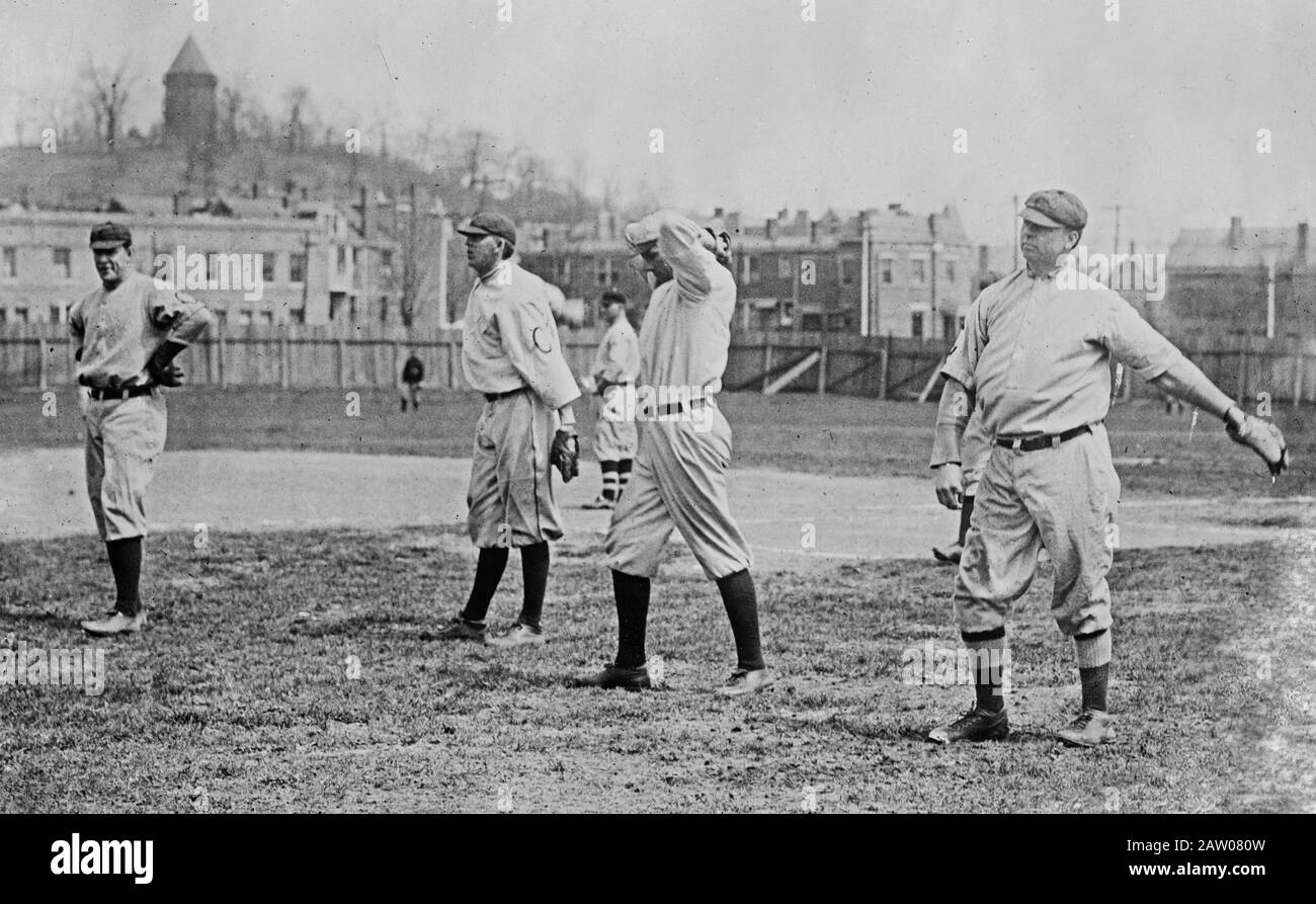 Mordecai 3 finger brown hi-res stock photography and images - Alamy