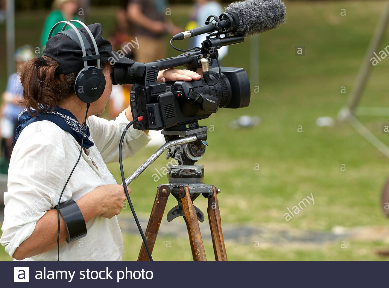 Camerawoman High Resolution Stock Photography and Images - Alamy