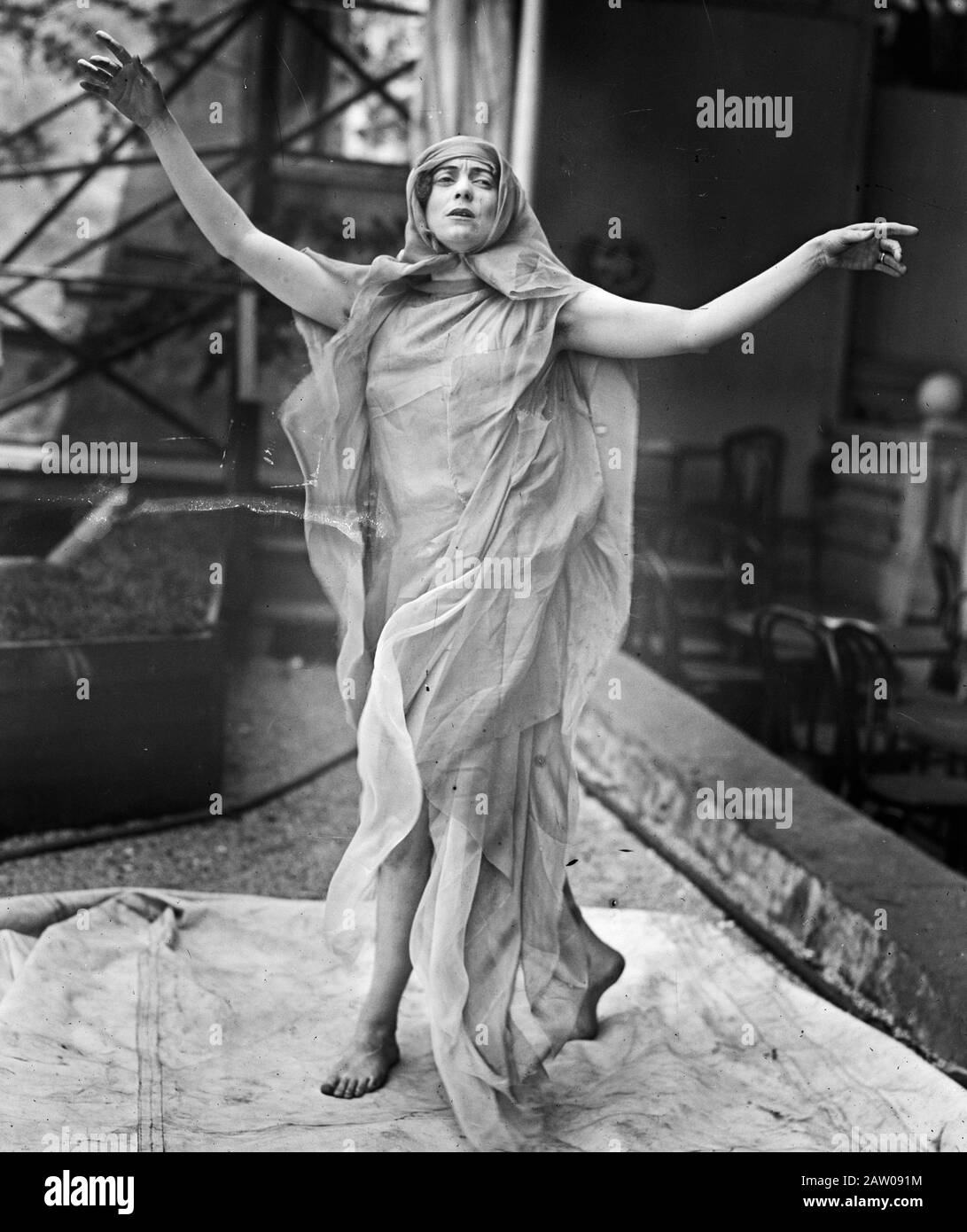 Lady constance hi-res stock photography and images - Alamy