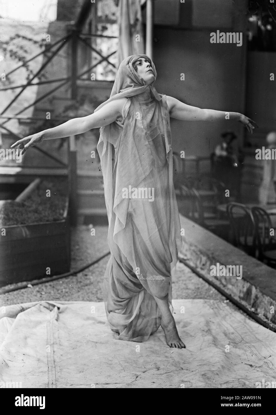 Lady constance hi-res stock photography and images - Alamy