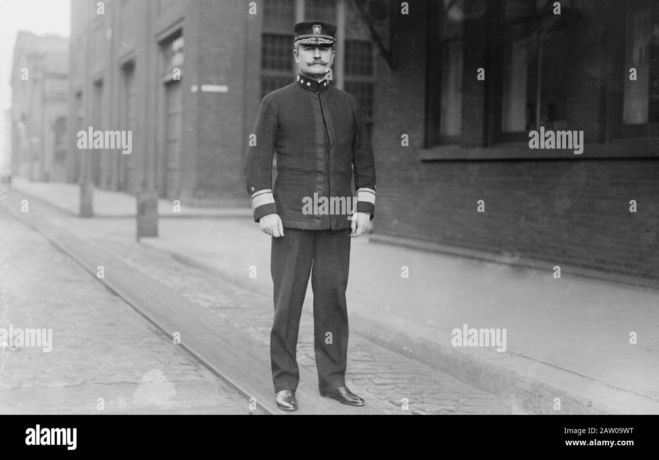 Admiral photos Black and White Stock Photos & Images - Alamy