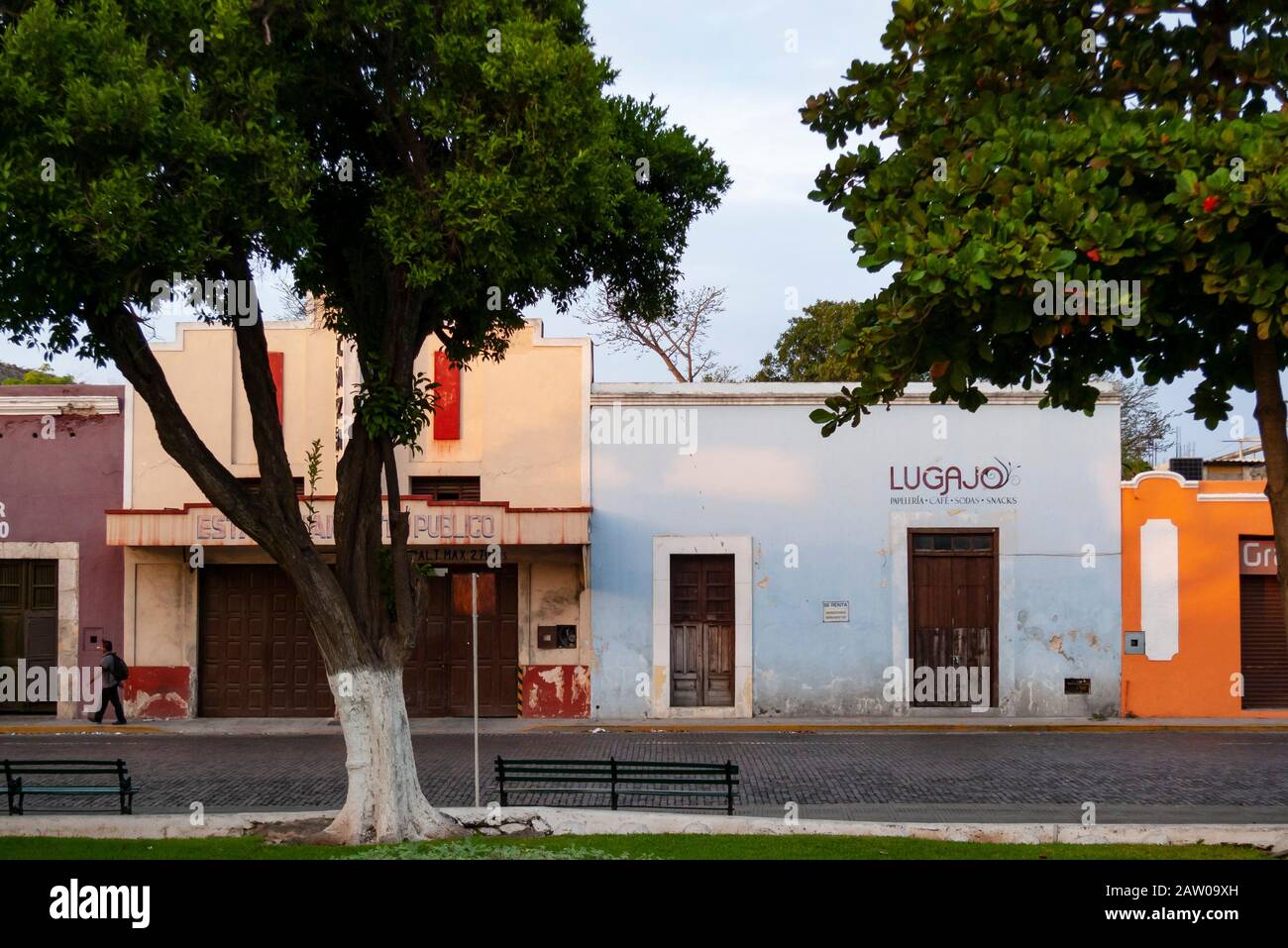 Wooden door in a typical colorful colonial building in Merida, Yucatan ...