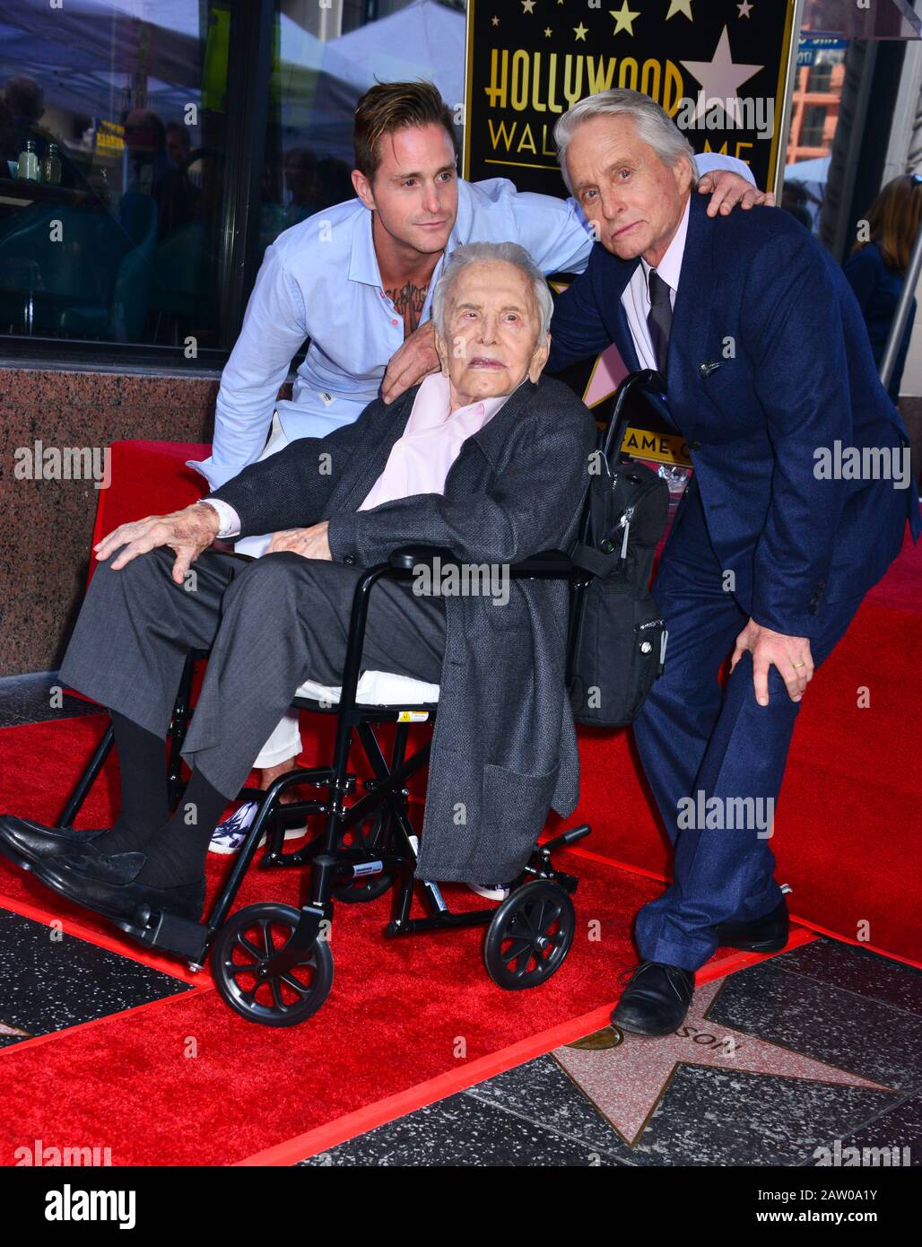Kirk douglas last hi-res stock photography and images - Alamy