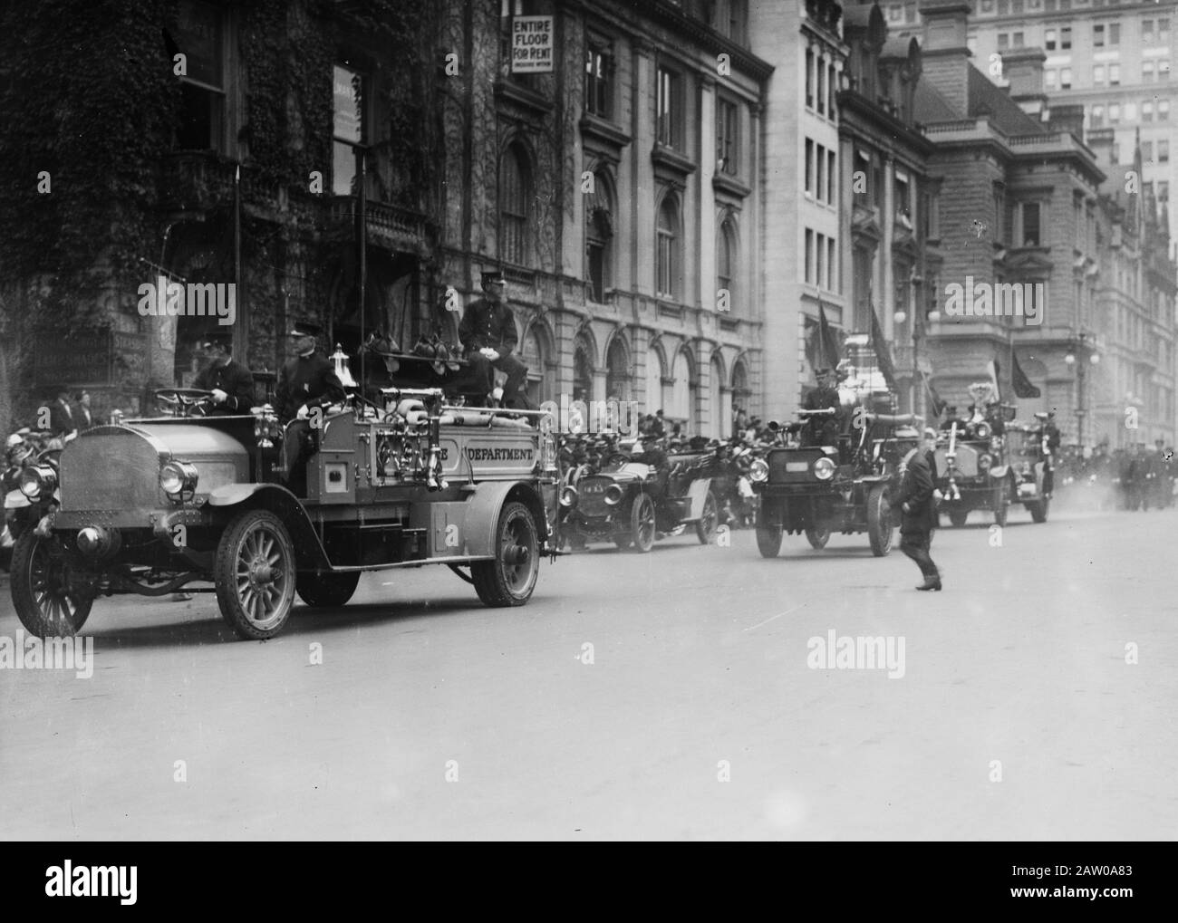 Early fire truck Black and White Stock Photos & Images - Alamy