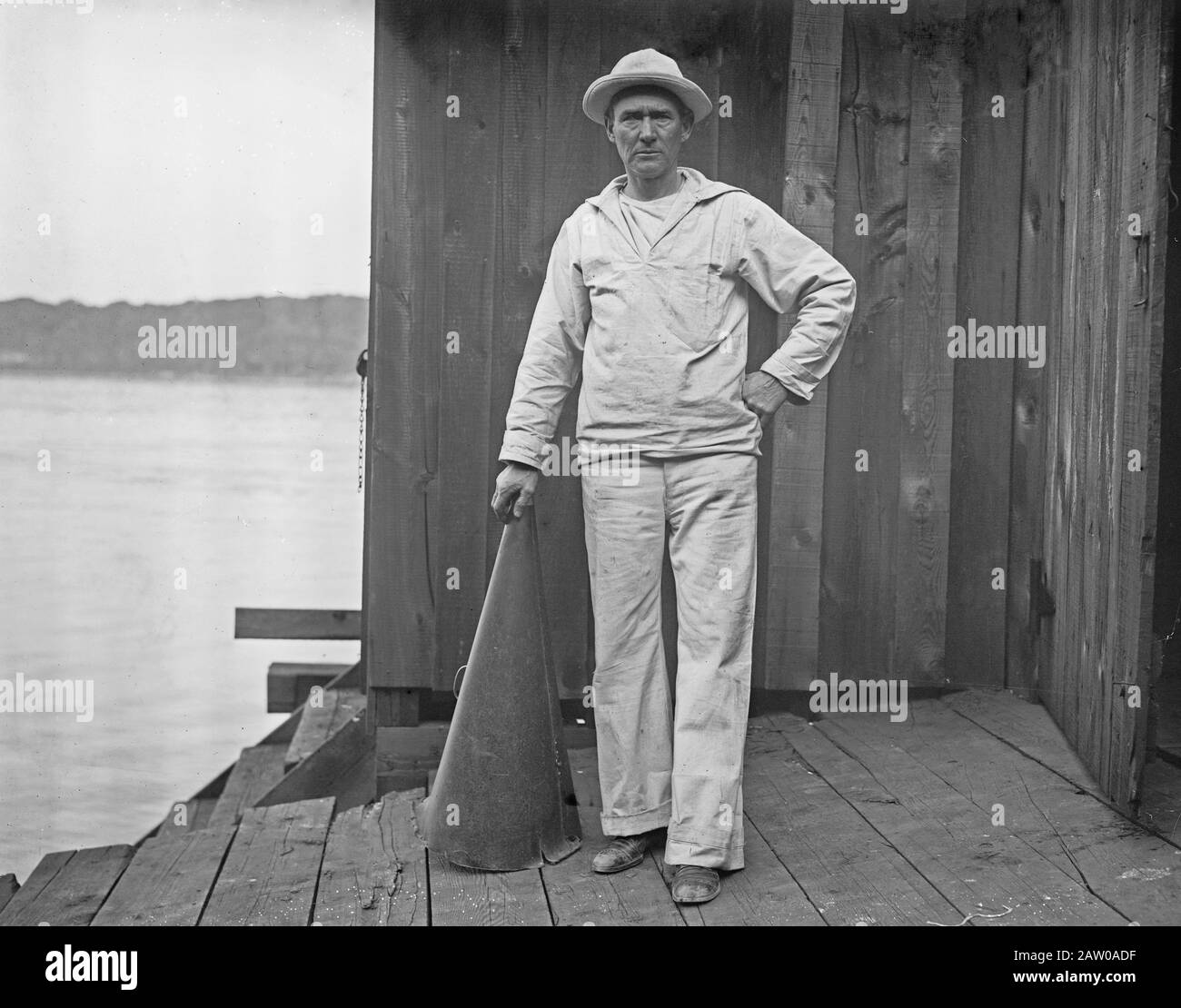 Wisconsin crew coach Vail ca. 1913 Stock Photo - Alamy