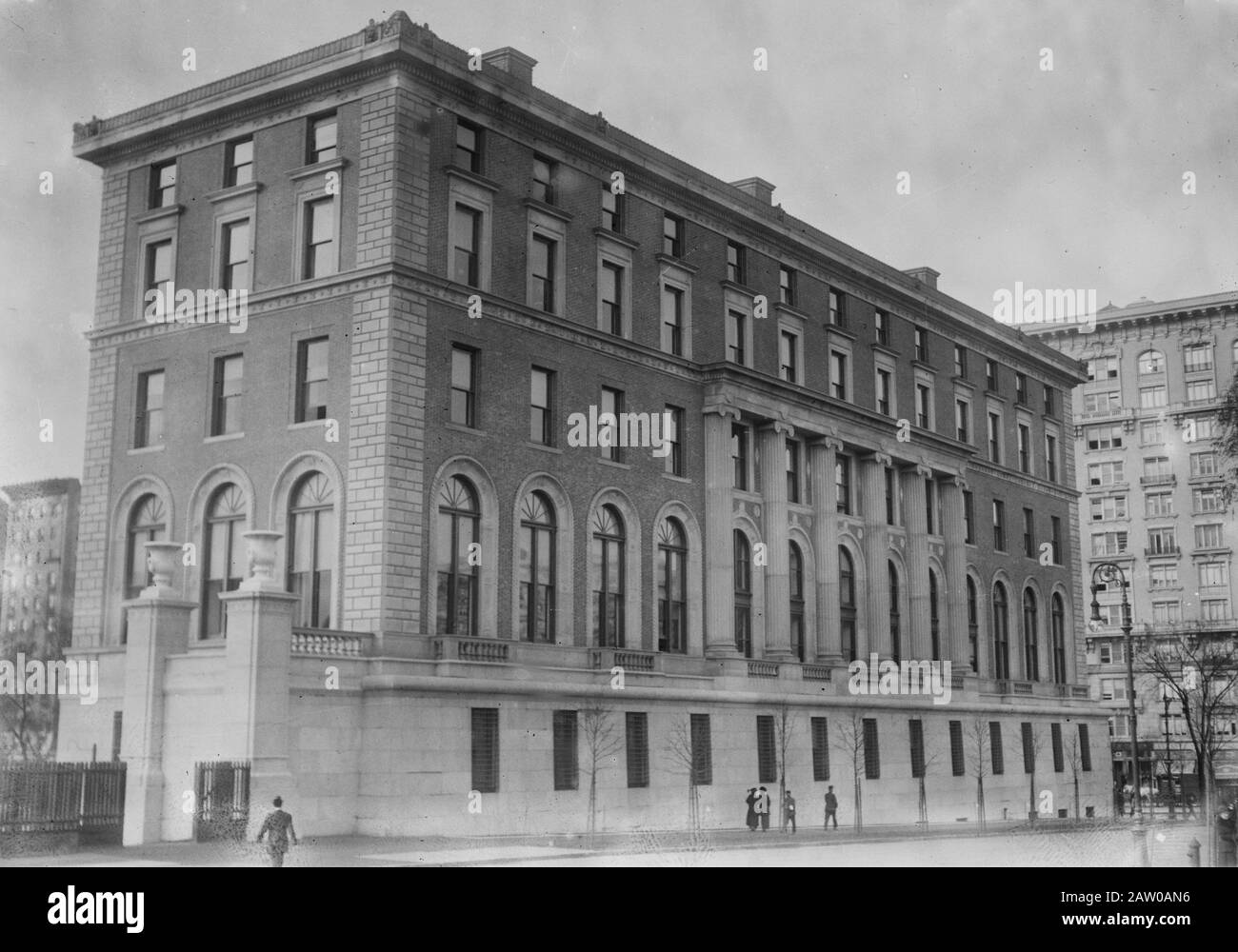 1910s columbia university Black and White Stock Photos & Images - Alamy