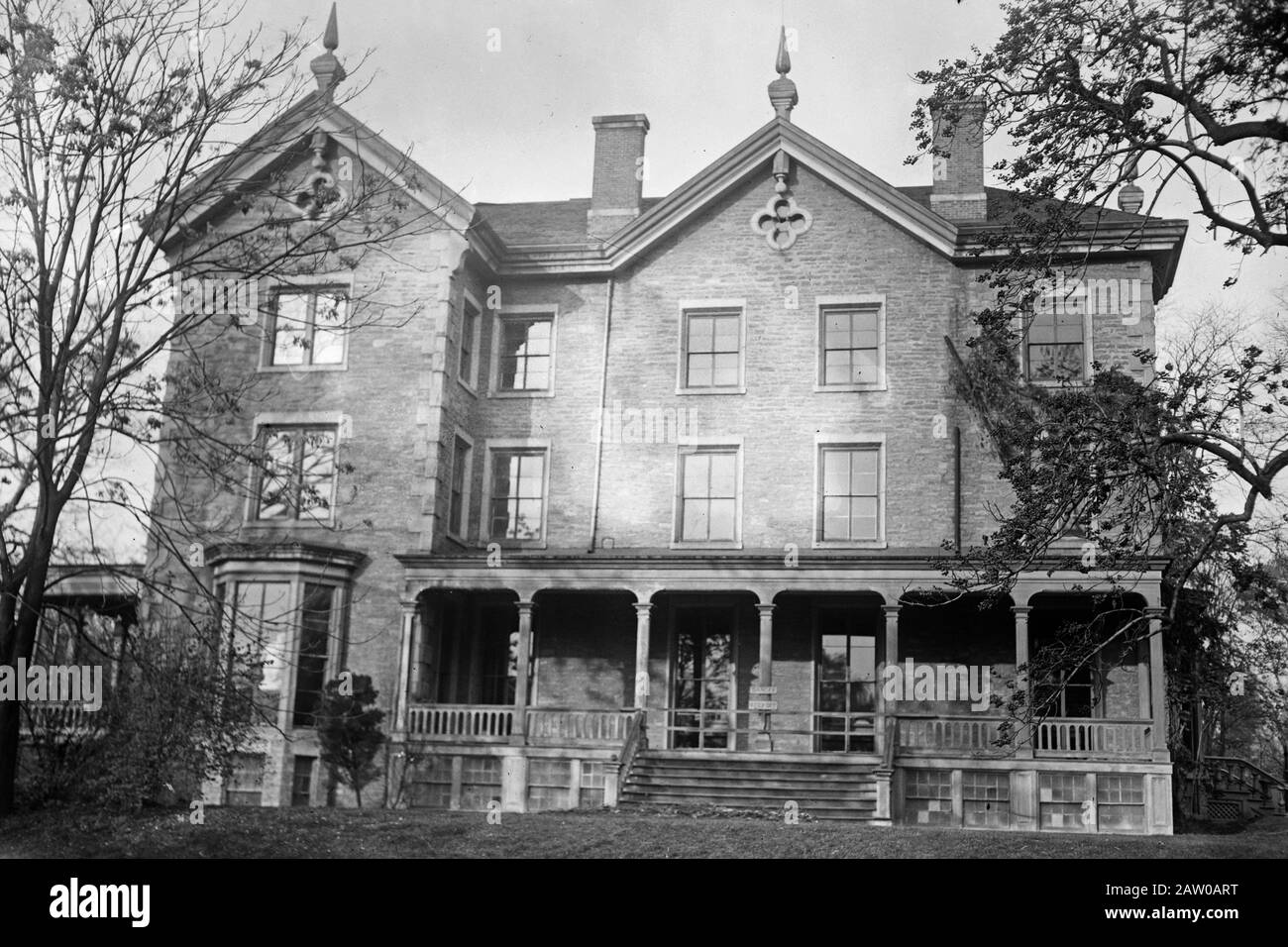 Lorillard House, erected about 1850 by Pierre Lorillard, Bronx Park ...