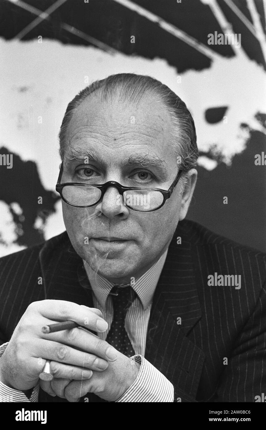 Post it mark Black and White Stock Photos & Images - Alamy