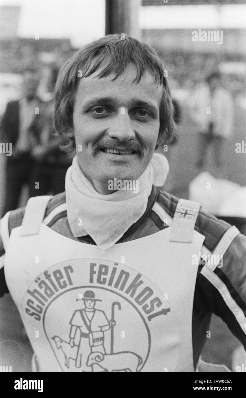 National championships motor speedway; Henry Kroeze duel with Frits ...